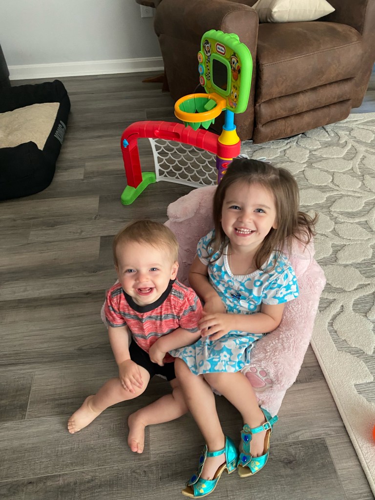 #momlyfe – Mom of 2, living & loving the crazy life